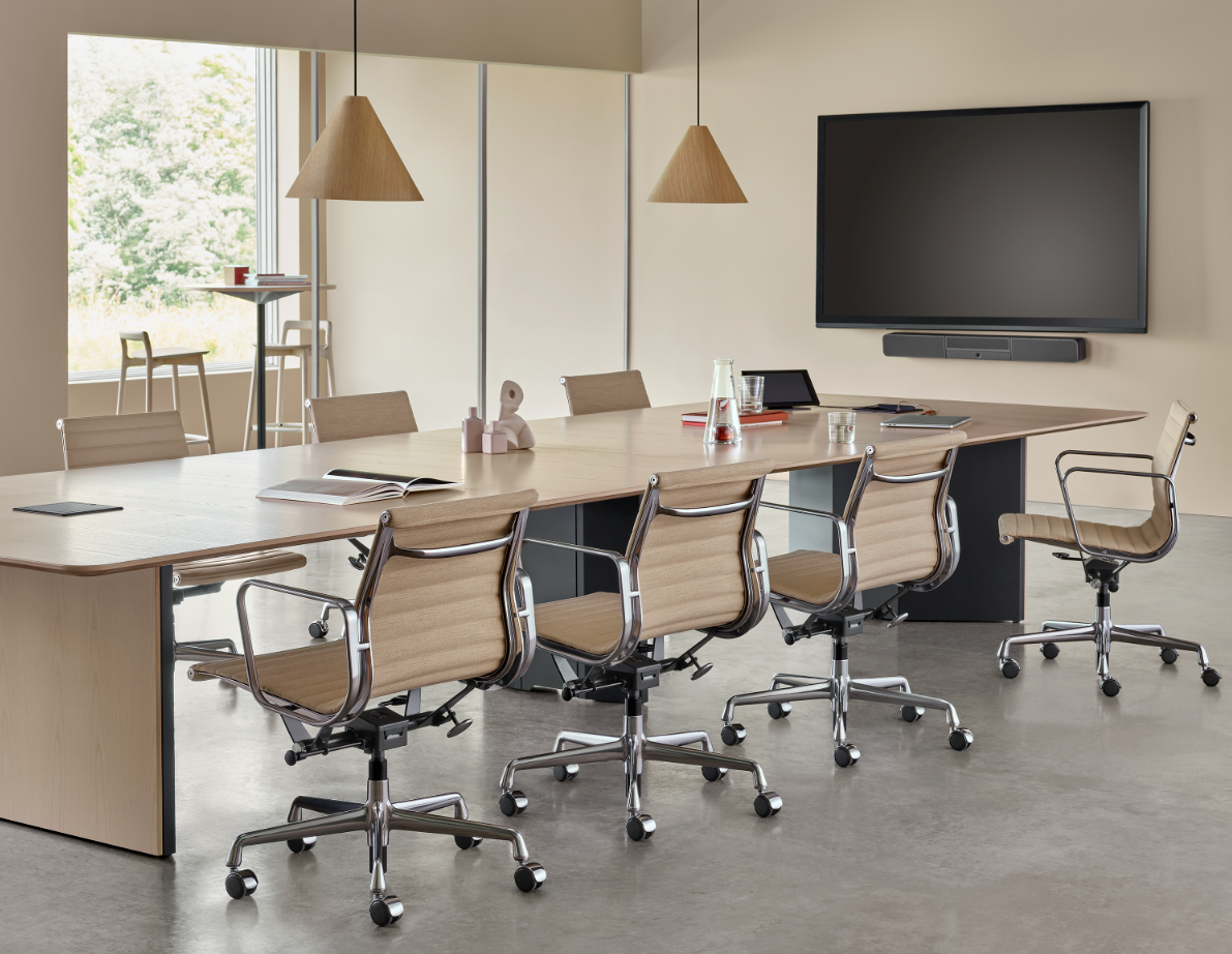 Herman Miller's Headway Tables Are Making Today's Meetings Possible