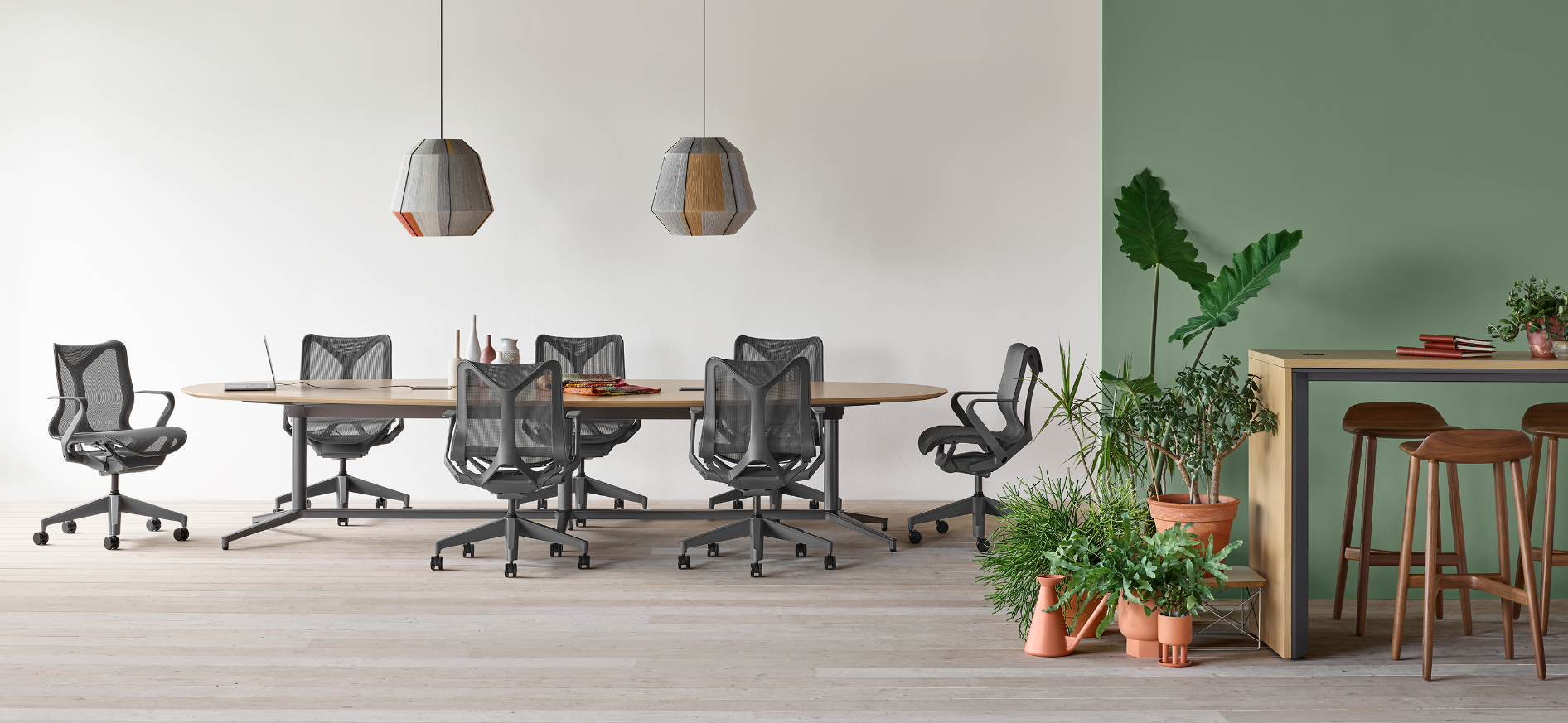 Herman Miller's Headway Tables Are Making Today's Meetings Possible